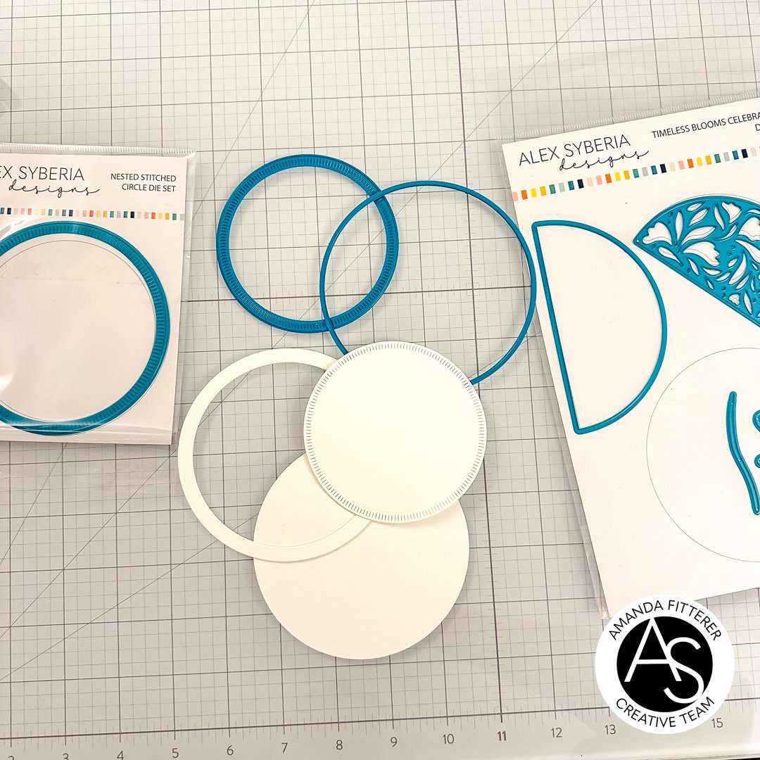 DIY Shaker Ornament – Alex Syberia Designs Blog